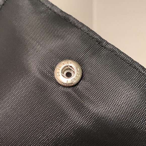 Hato Hasi | Bags | Vintage Hato Hasi Black Canvas Zip Close Wallet ...